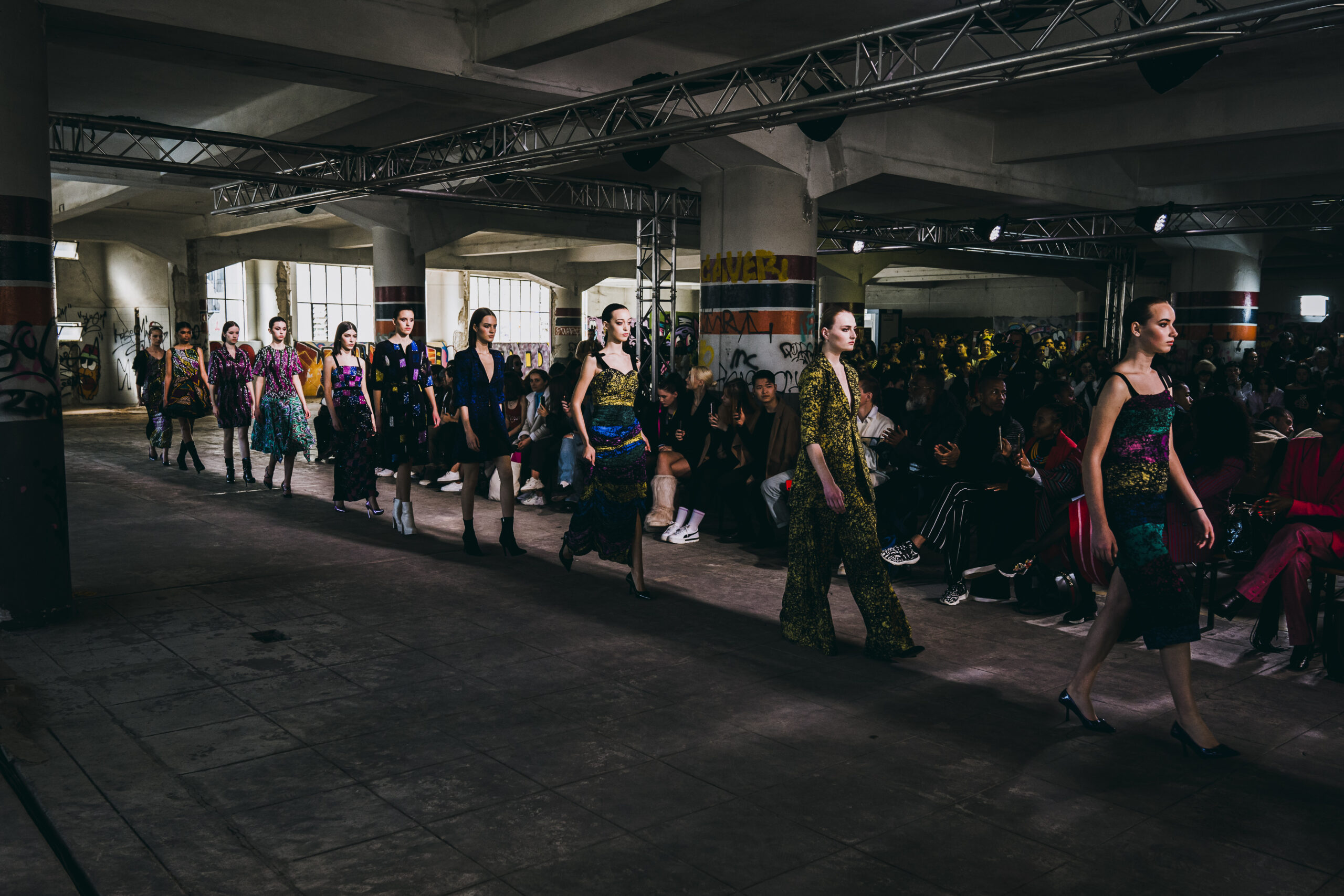 PORTUGAL FASHION BRINGS FASHION TO AN OLD GARAGE WITH THE SUPPORT OF ...
